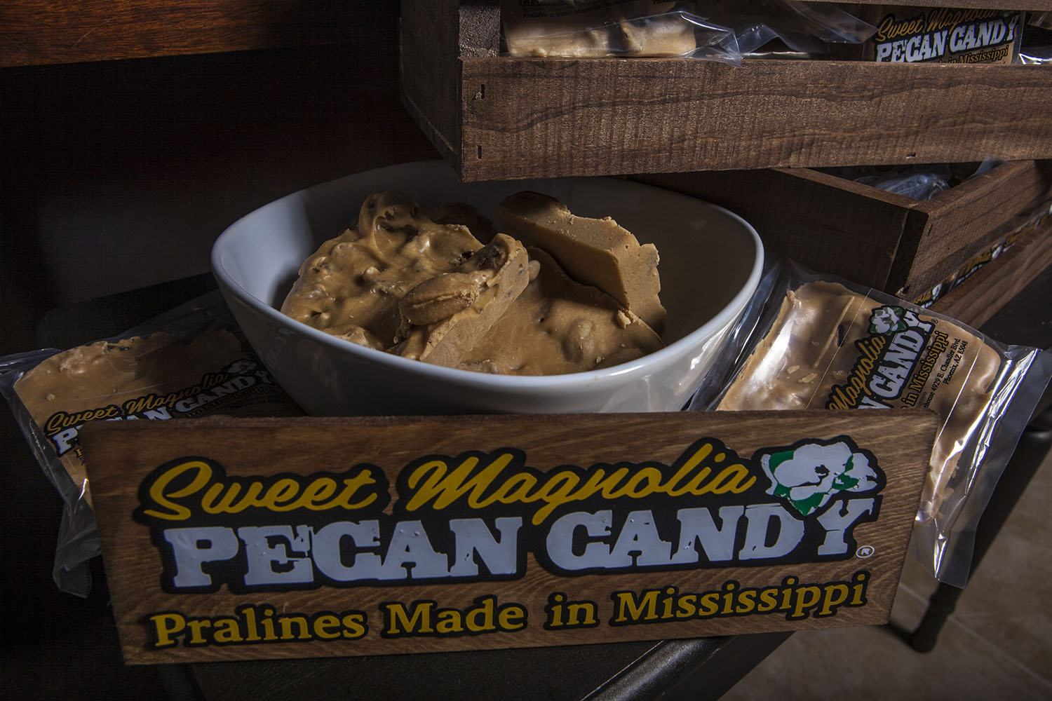 Sweet Magnolia Souvenir Crate & Case – Sweet Magnolia Pecan Candy